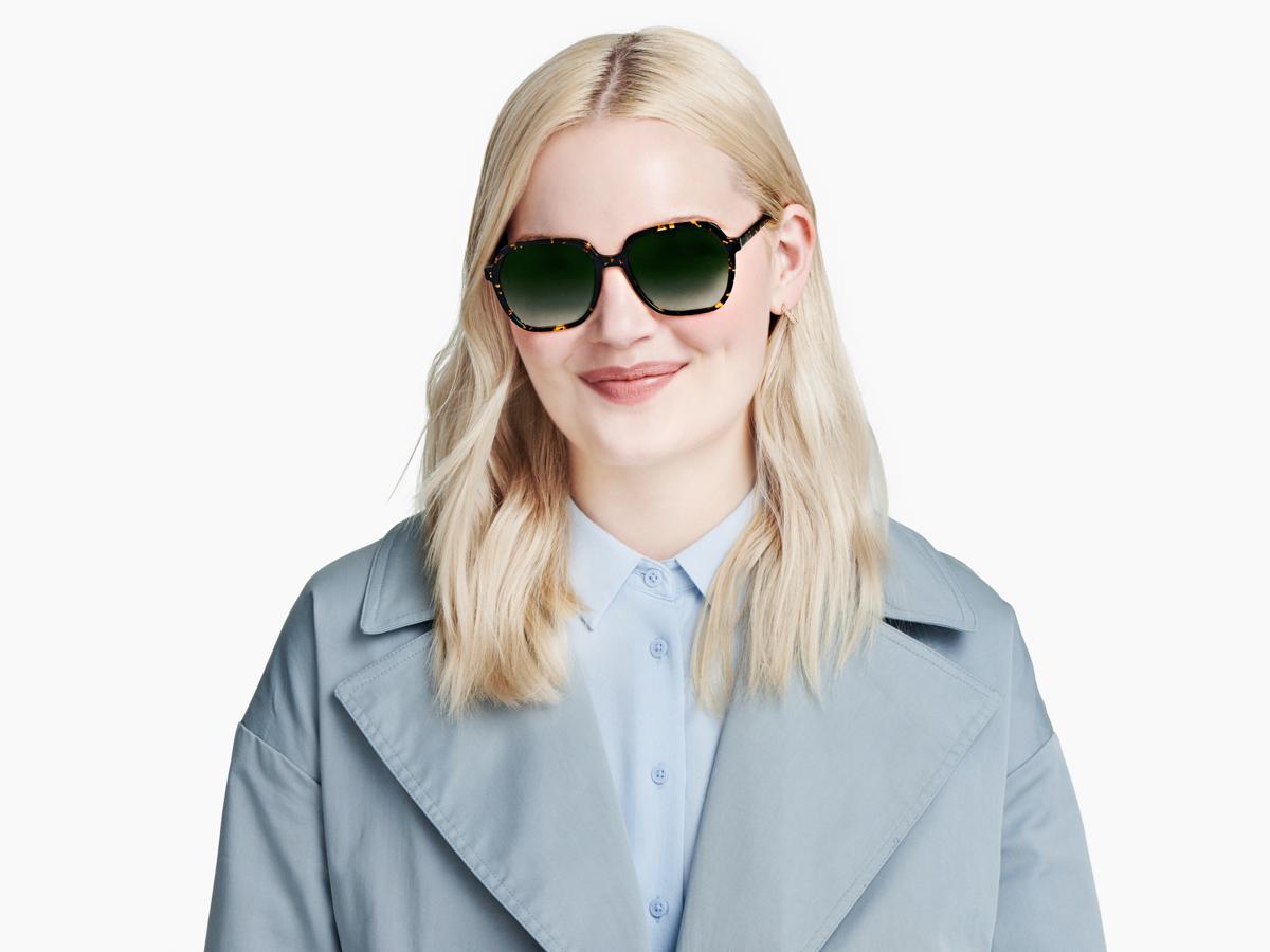 Willetta Sunglasses in Black Oak Tortoise